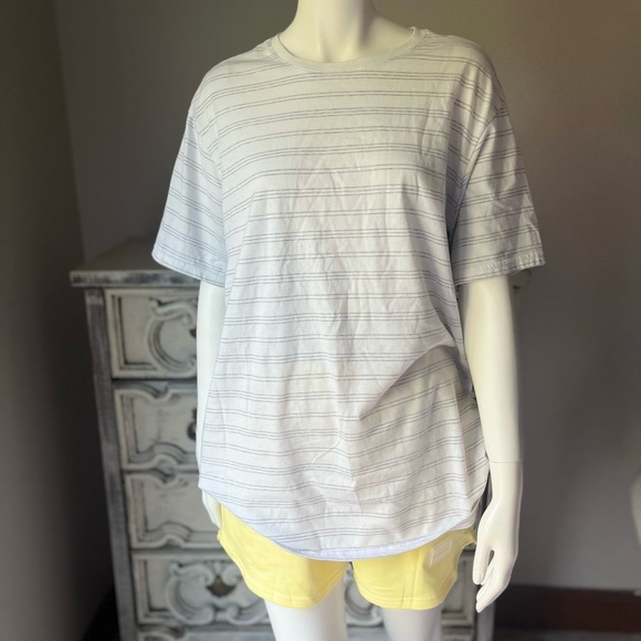 Goodfellow & Co | Shirts | Goodfellow Co White And Gray Striped Tee ...